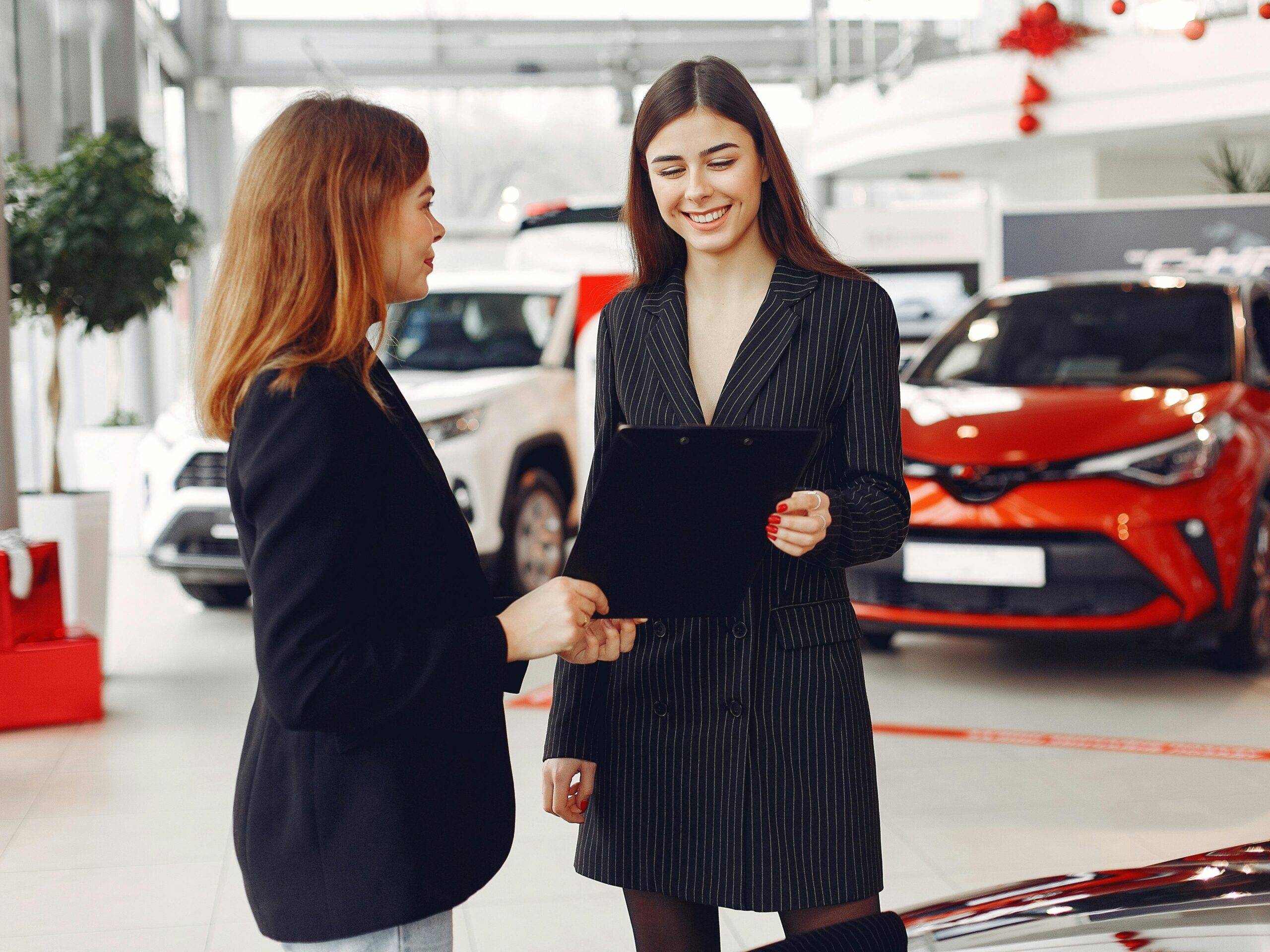 A Comprehensive Guide to Enhancing Customer Experience in Dealerships ...